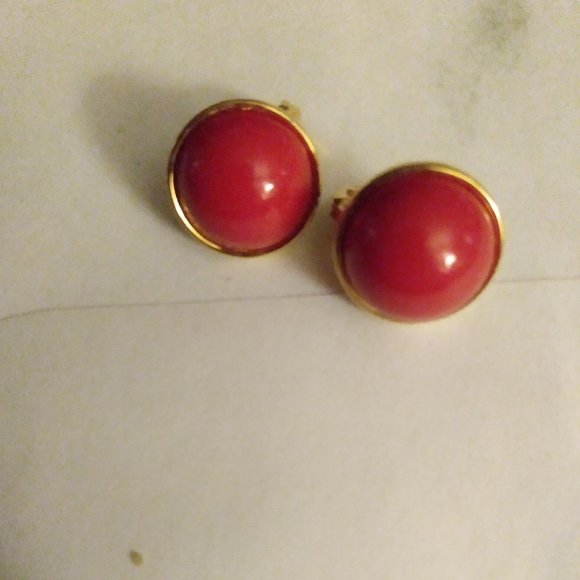Jewelry | Vintage Small Round Gold Rim With Red Stone Clipon Earrings ...